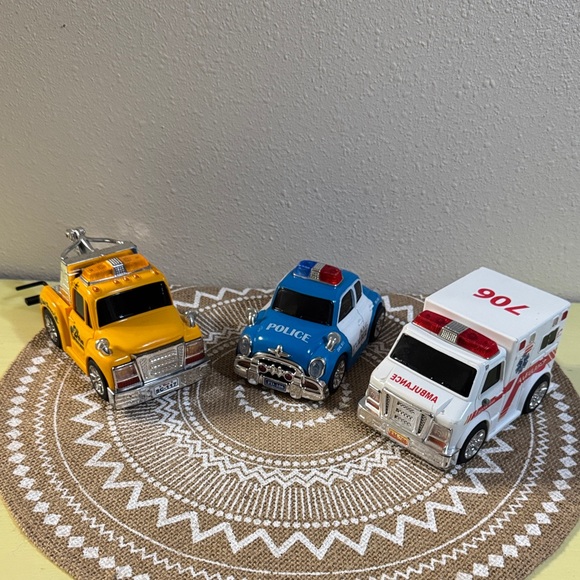 Tractor Supply | Toys | Kids Wind Up Emergency Vehicle Toy Set ...